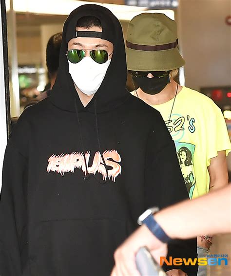 슈퍼주니어 동해 빈틈없는 입국장 선그라스 ~ 포토엔hd 뉴스인코리아