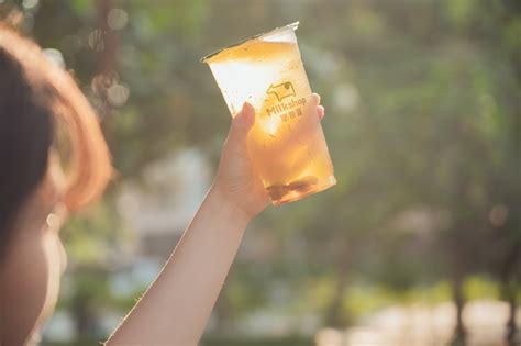 迷客夏2021週年慶 天天轉樂中獎率100！首三日紅茶拿鐵免費升級大杯！ Cp值