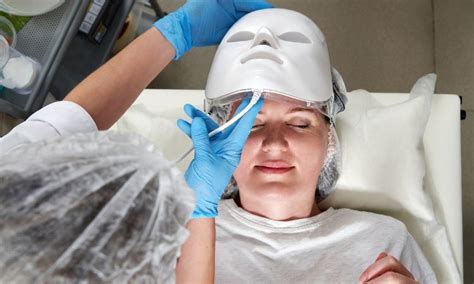 Photodynamic Therapy Market Size Share And Growth Forecast 2024 2032