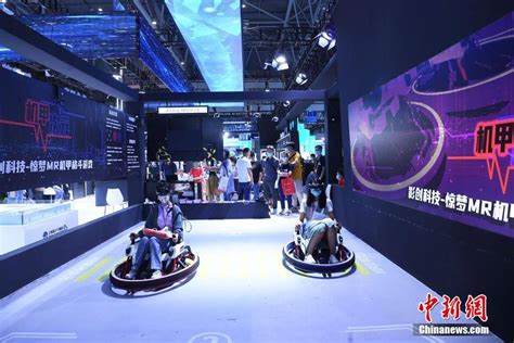 2021智博会 高科技智能化产品展示吸引参观者 搜狐大视野 搜狐新闻