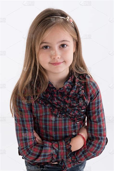 可爱的小女孩 花瓣网