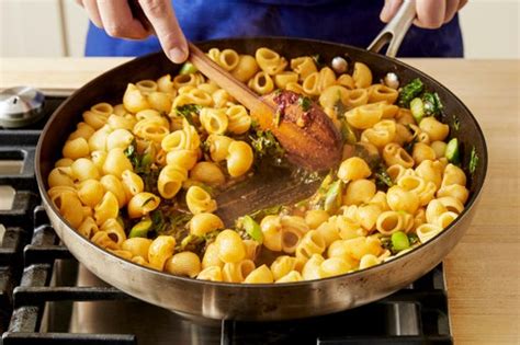 Recipe Creamy Lumaca Rigata Pasta With Asparagus And Goat Cheese Blue