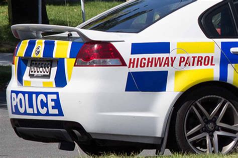 Sunlive Car Smashes Into Power Pole In Papamoa The Bays News First