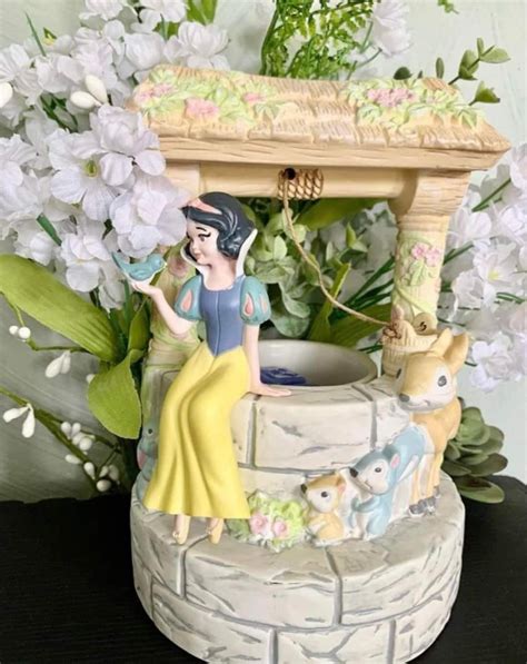 Snow White Scentsy Warmer Scentsy® Store