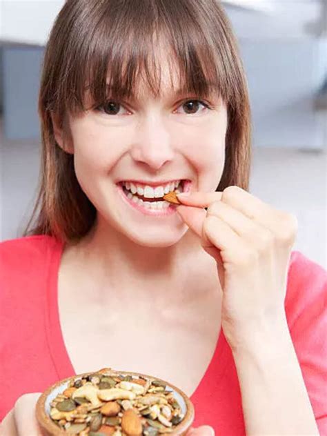 9 Healthy Ways To Eat Dry Fruits In Summer Times Now