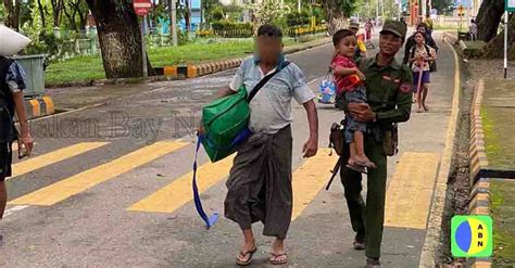 Dvb သံတွဲတွင် တိုက်ပွဲပြင်းထန်နေပြီး စစ်တပ် ဗုံးကြဲမှုကြောင့် ခရိုင်ဆေးရုံ ပျက်စီး၊ ပိတ