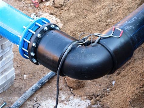 Hdpe Pipeline Drainage Installation With Steel Support Pipe Embedded On Wall Storm Hdpe Water