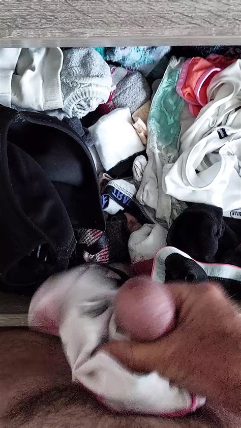 Large Cum Spray In Milfs Neighbours Panty Drawer Gay Xhamster