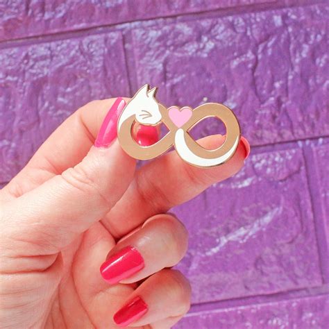 Cat Infinity Symbol Hard Enamel Pin White Rose Gold Plating Cats
