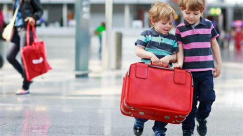 У ДПСУ порадили як безпечно та швидко перетнути кордон з дітьми в