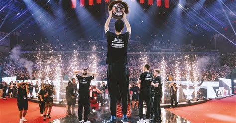 Tundra Esports добавили на Аегис в Dota 2 как победителя TI Valve