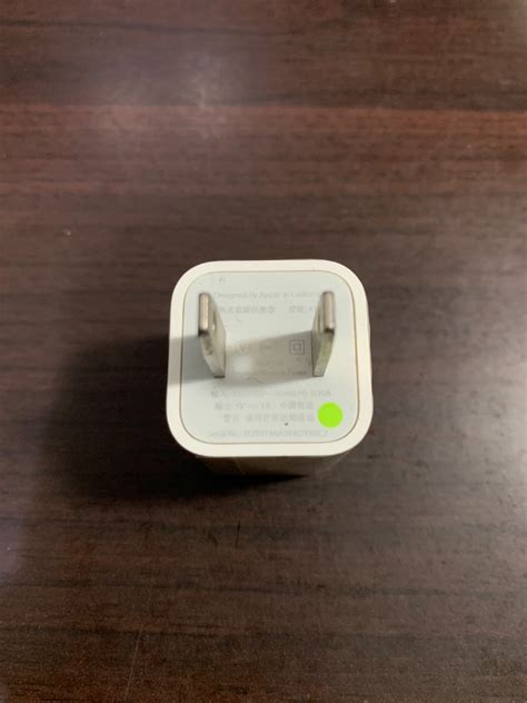 Apple Iphone Ipad 原廠充電頭 豆腐頭 5w 原廠拆封品 手機及配件 電子周邊配件及產品 充電器及電線在旋轉拍賣