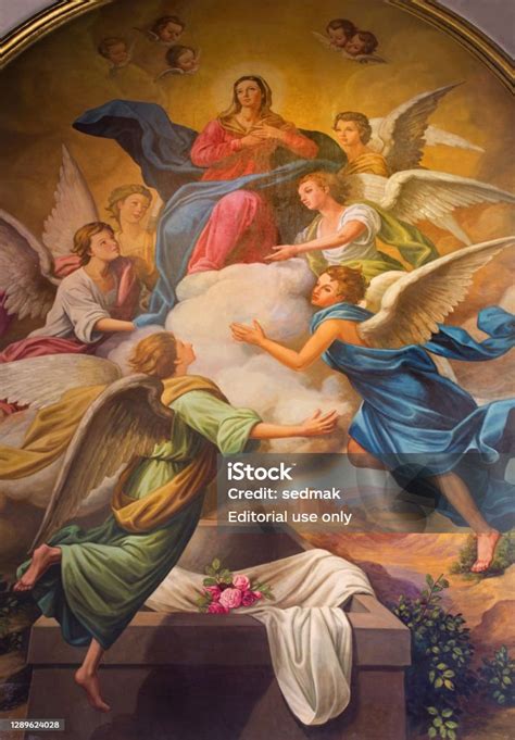 세비야 신 라파엘 로드리게스 에르난데스에 의해 교회 카필라 산타 마리아 데 로스 앤젤레스의 장로교에서 비르겐 메리의 가정의
