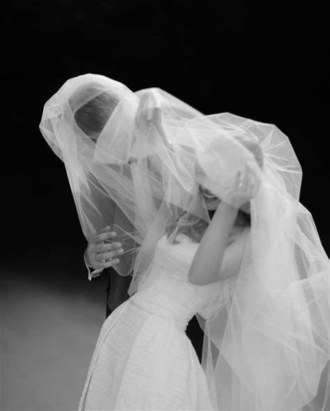 40 Statement Lighting Ideas To Elevate Your Wedding Reception