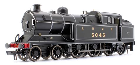 Sonic Models ‘oo Lner A5 4 6 2t Gains Colour