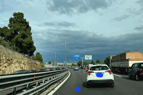 Incidente Ai Curvoni Di Palese Chiusa La Tangenziale Di Bari