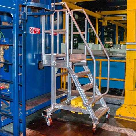 Mobile Cantilever Steps Tb Davies™