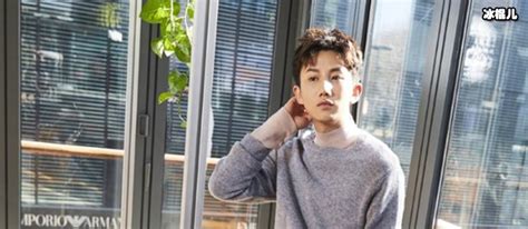 梁振伦真实年龄多大 详细个人资料大揭秘其年龄为何成谜 明星 冰棍儿网