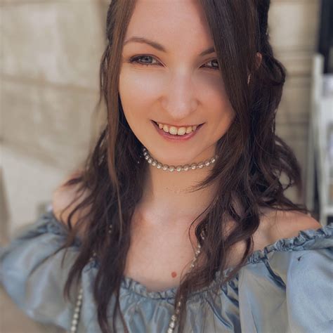 Camille S. Carrols - ️ Regardez sur quoi je travaille, en ce moment 😊 (bien entendu, je ne vous ...