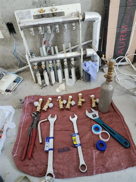 가스보일러설치 잡업및 각방제어분배기교체 전기온수기 설치 에이스냉열설비에어컨보일러수도배관 숨고 숨은고수