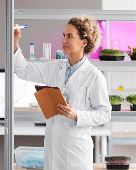 Laboratorium Met Vriendelijke Gastvrije Houding Afbeeldingen Gratis