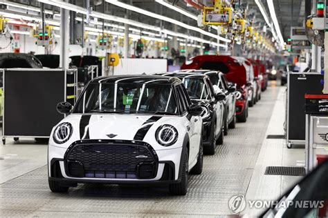 2030년 내연기관차 판금 영국에 Bmw 미니 전기차 공장 한국경제