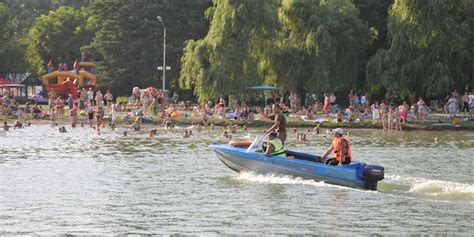 Создать мем озеро пруд новопятигорское озеро пляж Картинки Meme