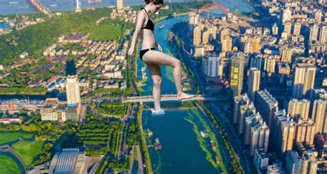 Giantess Emma Watson Invades The City By Agpolg On Deviantart