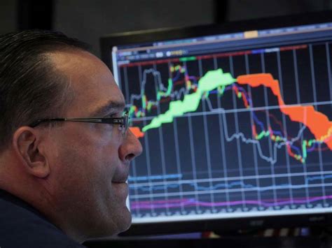 El Ibex 35 Se Desinfla A Media Sesión Y La Prima De Riesgo Sube Hasta