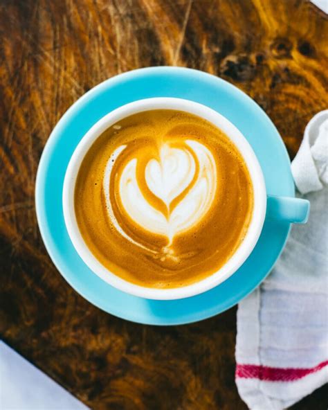 How To Make Latte Art The Basics A Couple Cooks