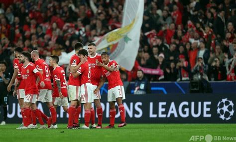 ベンフィカ快勝で2季連続の8強入り、欧州cl 写真6枚 国際ニュース：afpbb News