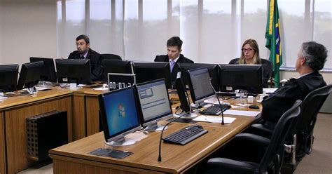 Por Unanimidade Trf4 Mantém Condenação De Lula E Aumenta Pena Para 12