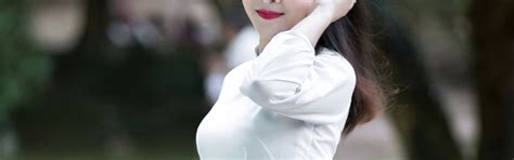 Sextuplets 2019 Goldposter