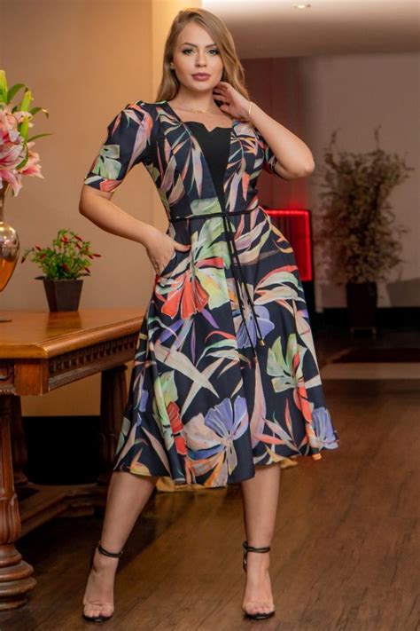 3181 Vestido Mullet Em Crepe C Estampa Exclusiva E Bolsos Kauly
