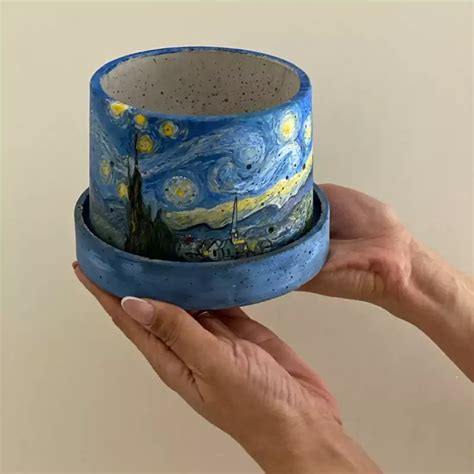 خرید و قیمت گلدان بتنی با طراحی دستی شب پر ستاره ونگوگ ارسال به صورت پس کرایه از غرفه مون