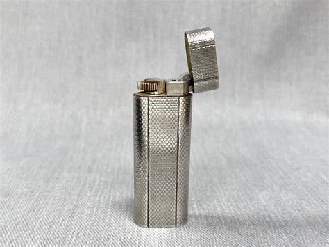 【やや傷や汚れあり】 道 Cartier カルティエ ガスライター シルバー系の落札情報詳細 ヤフオク落札価格検索 オークフリー