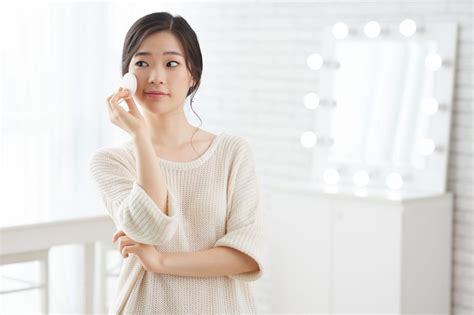 TƯ VẤN Da đen sạm vì sao Da sạm đen là bệnh gì Cách chăm sóc da mặt