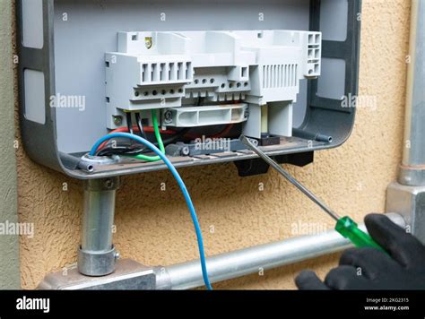 Cleaning And Maintenance Of Solar Energy Inverter Equipment