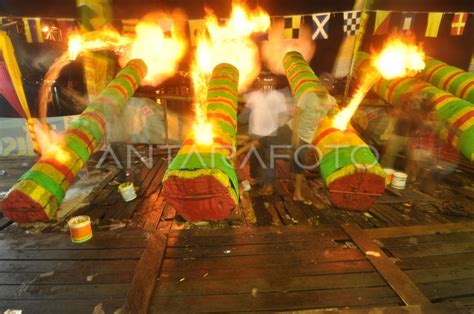 Meriam Karbit Antara Foto