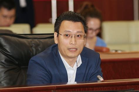 九名議員開火！ 不點名譴責蘇嘉豪 學者：勿執著「口舌之爭」 澳門力報官網
