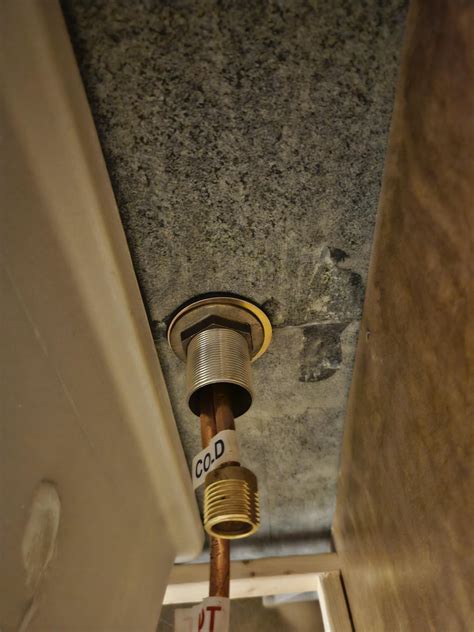 What Kind Of Tool Am I Supposed To Use To Unscrew This I Cant Fit