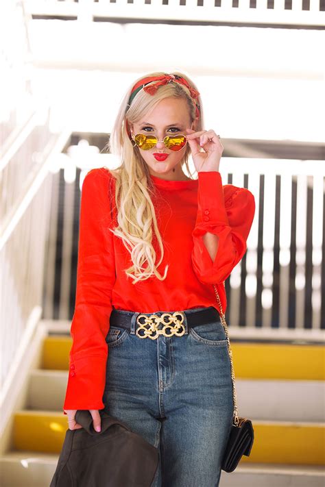 How To Wear Mom Jeans Vandi Fair