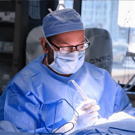 Ptosis Repair And Eyelid Retraction Boston Eyelid Surgery