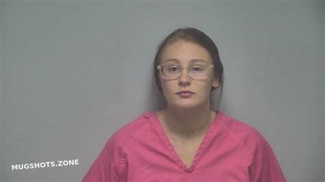 Moore Madelyn Iris 06 07 2024 Mccracken County Mugshots Zone
