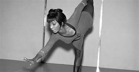 Nichelle Nichols Lt Uhurus Enterprise Workout Imgur