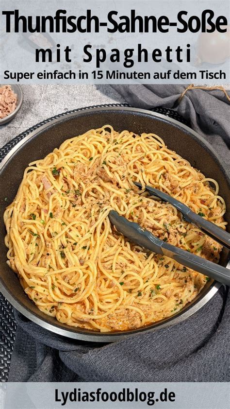 In einer Pfanne angerichtet Thunfisch Sahne Soße mit Spaghetti One Pot