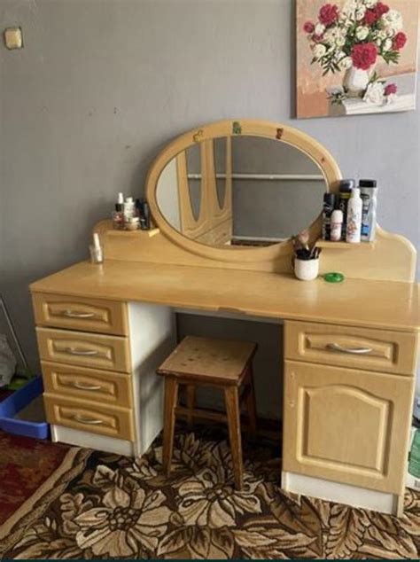 Косміческий столик 1800 грн — ціна 0 грн у каталозі Столи Купити товари для дому та побуту за