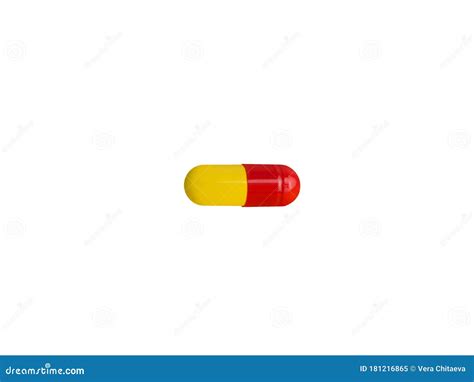 Лекарство Таблетка капсулы красного и желтого цвета на белом фоне