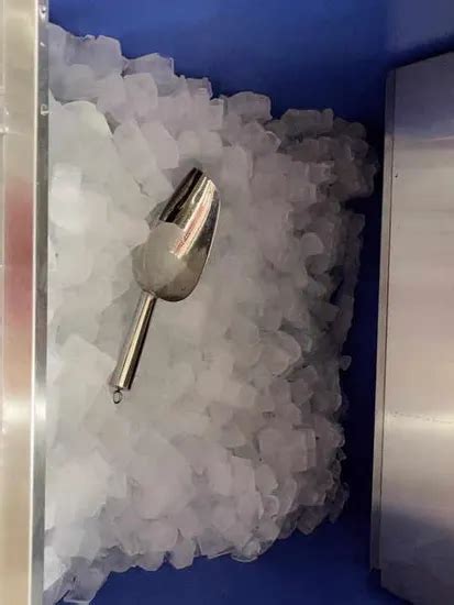 Reliable Commercial Ice Maker With Fast Ice Production Technology