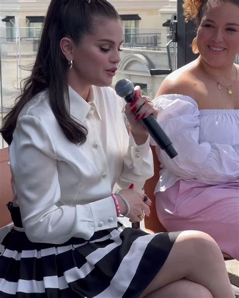 Selena Gomez Worldwide Fan Account On Twitter Rt Wwsgmedias
